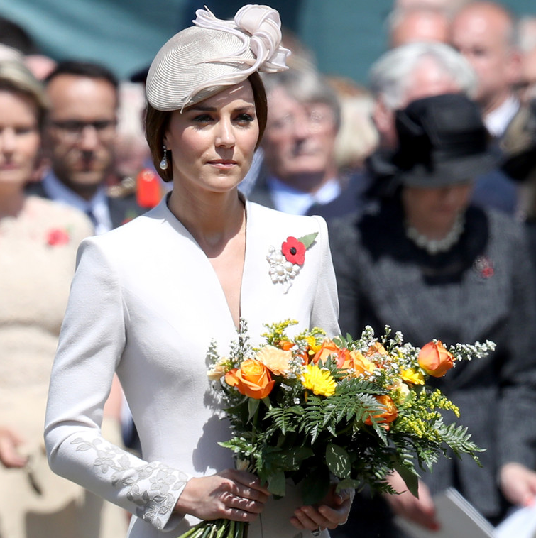 kate-fleurs-tyne-cot – Dans le boudoir de Kate Middleton