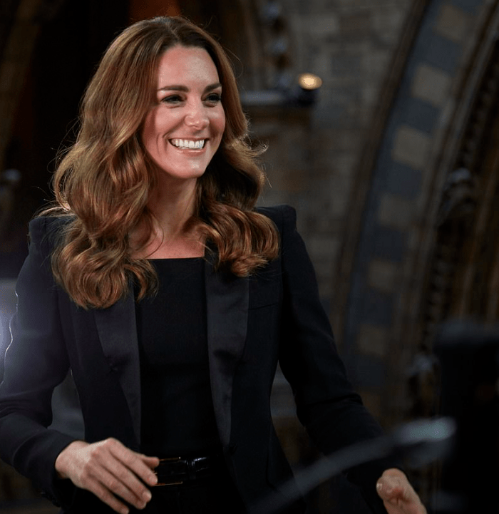 Kate en smoking au musée – Dans le boudoir de Kate Middleton